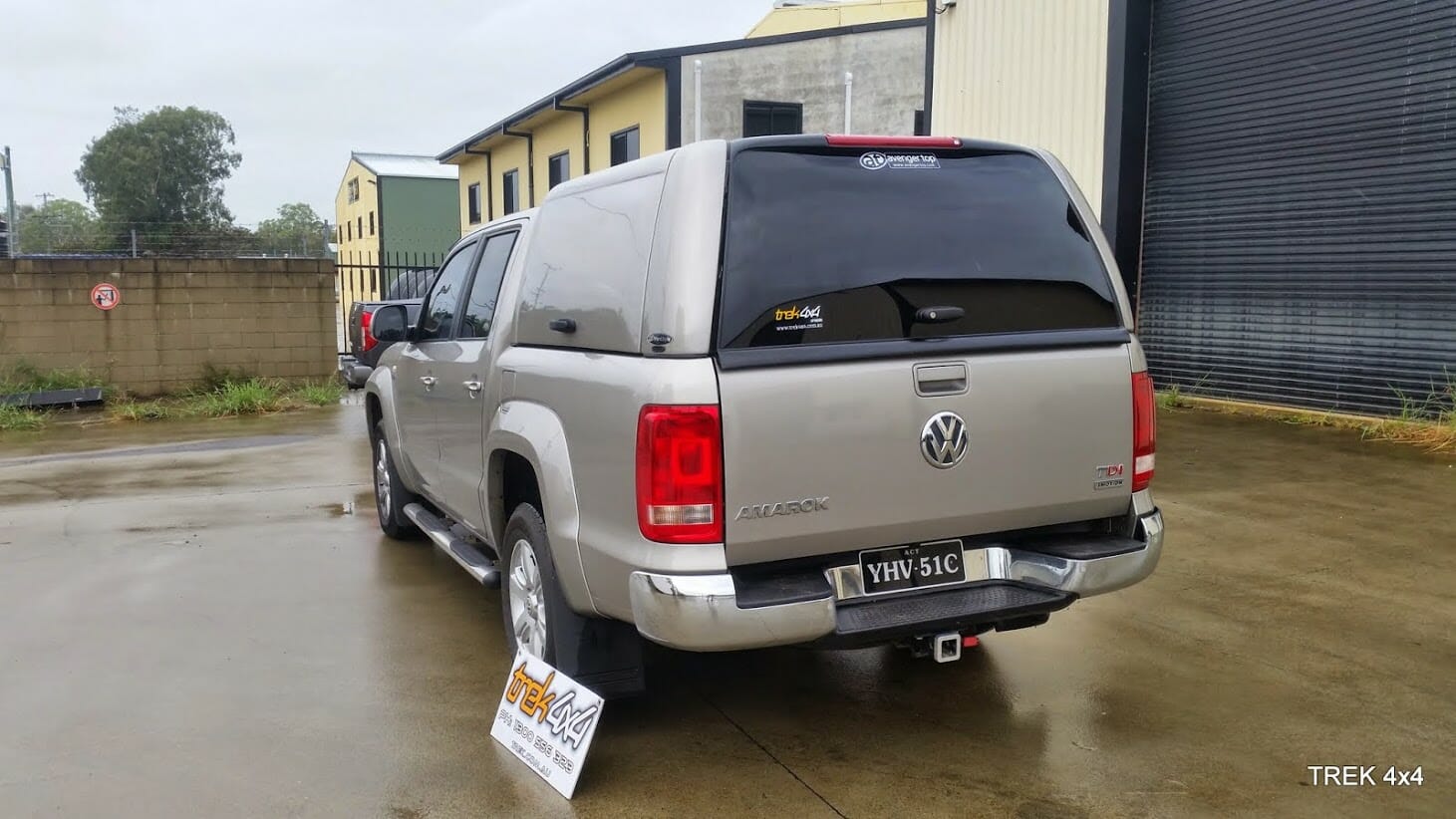 VW AMAROK WORKSTYLE in SAND BEIGE P8P8 rear view – Canopies for your ...